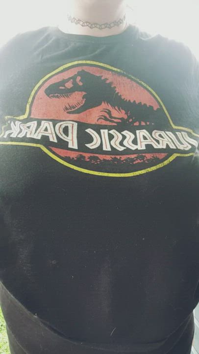 Watch them big titties "drop" 🥺🤤 OC | Scrolller