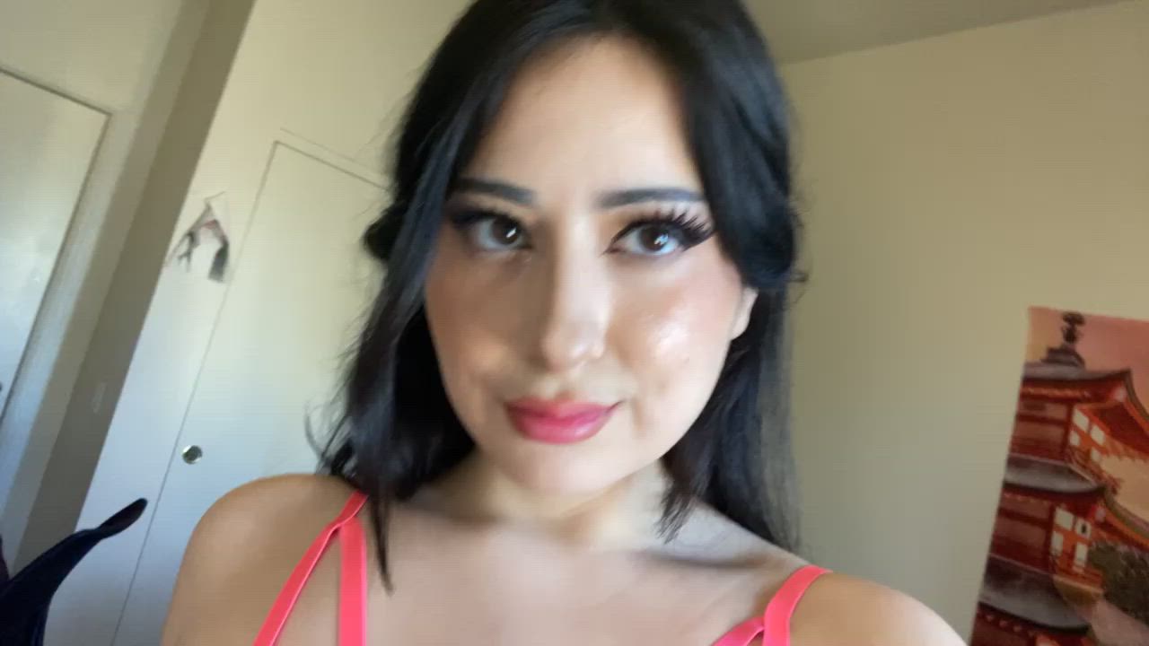 I like showing off my blessings | Scrolller