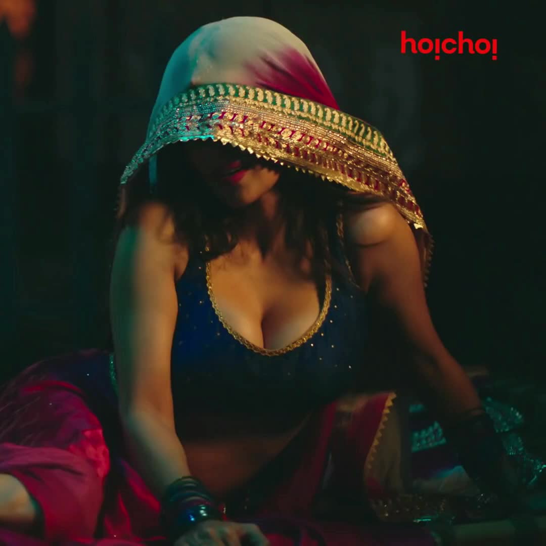 Flora Saini. | Scrolller