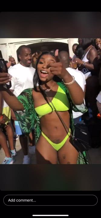 Armani Caesar🥵 | Scrolller