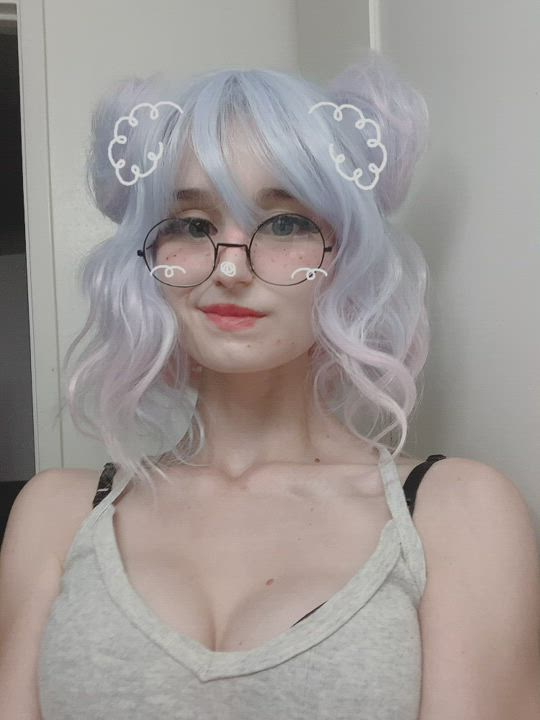 Would you make me moan? | Scrolller