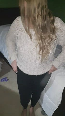 Taste my panty nectar. [F36] | Scrolller