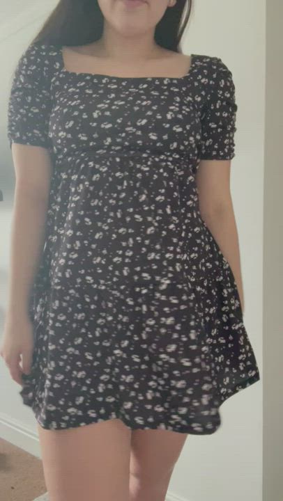 Do You Like My New Dress Scrolller
