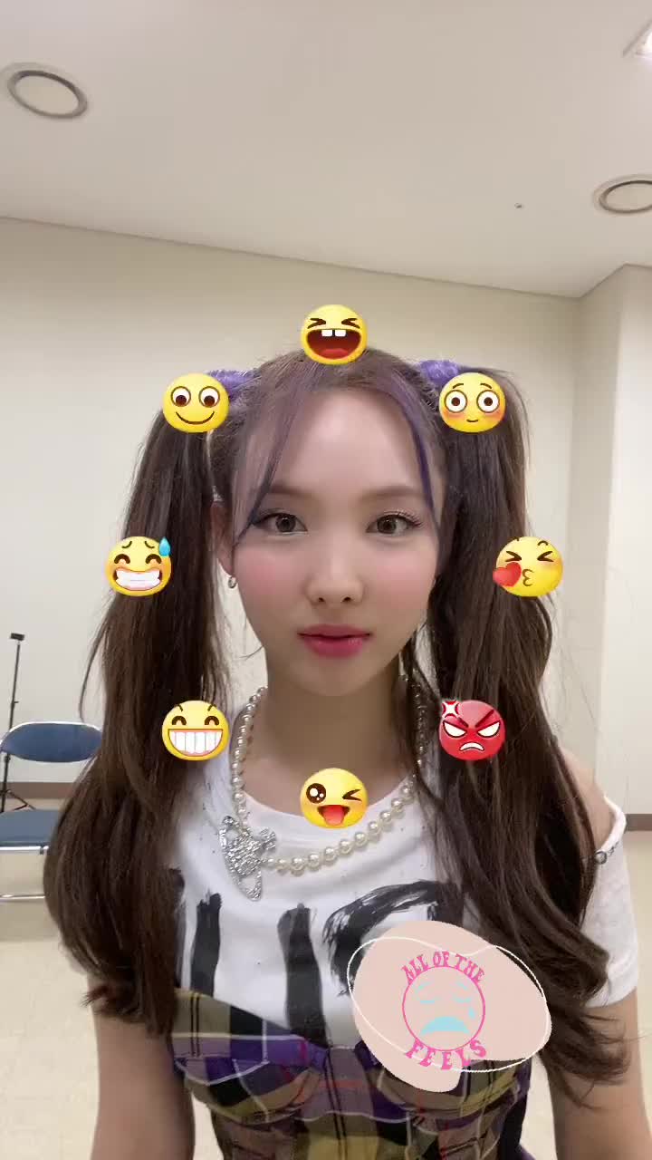 Happy bunny! | Scrolller