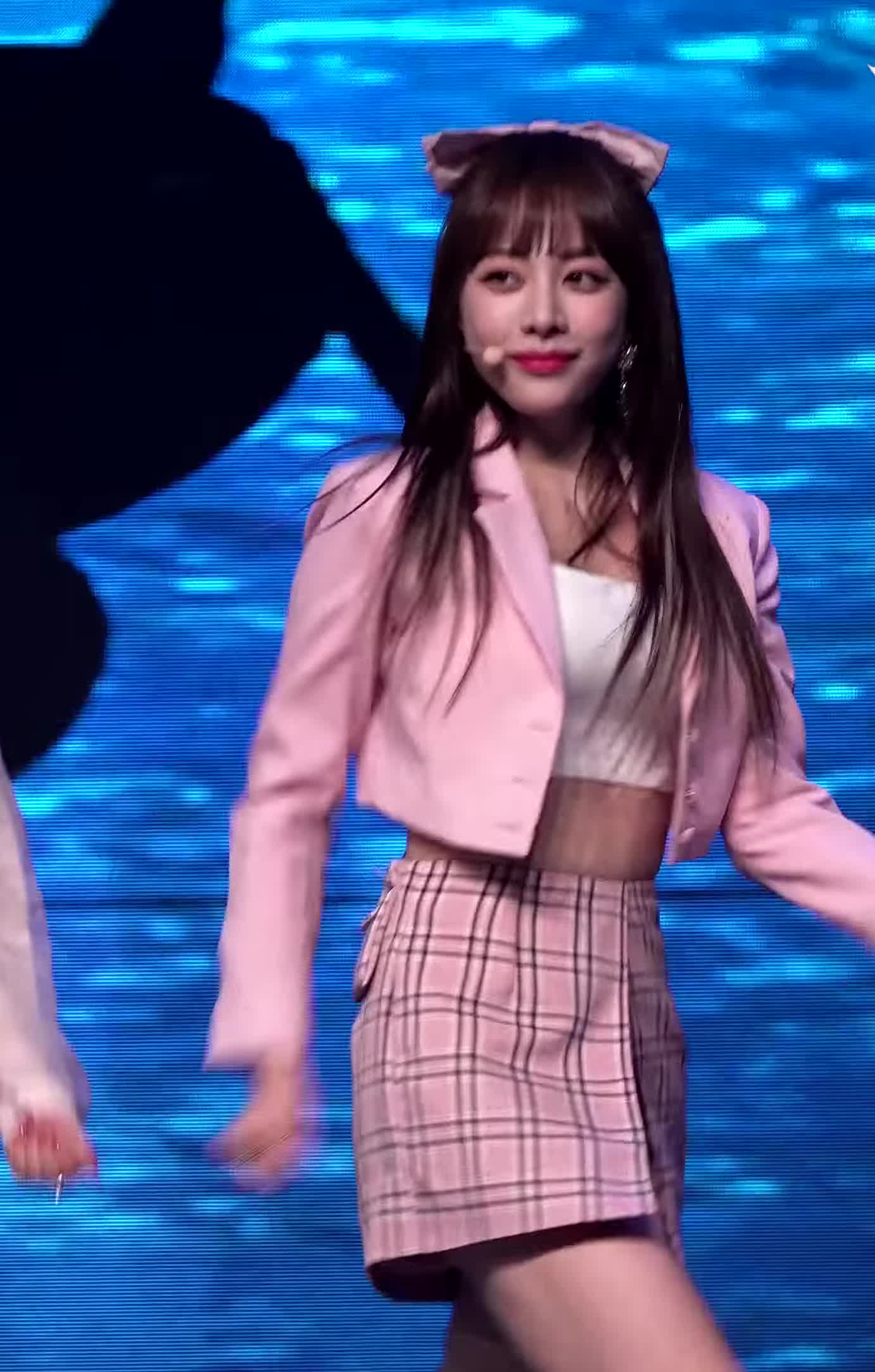 Brave Girls - Bouncy Eunji | Scrolller