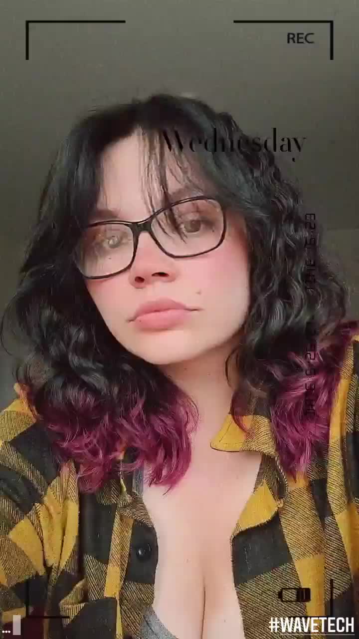 [19] Tried out a new hair product and it worked pretty well. | Scrolller