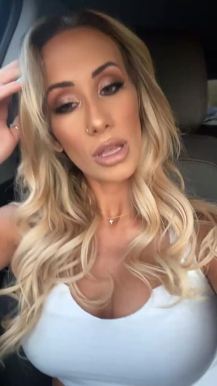 Carmella | Scrolller