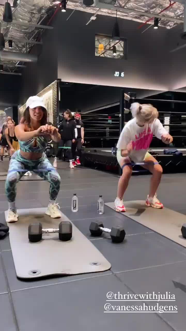 knee work | Scrolller