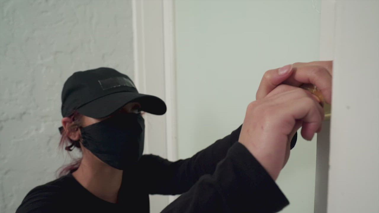 Kira Perez gets caught in the act | Scrolller