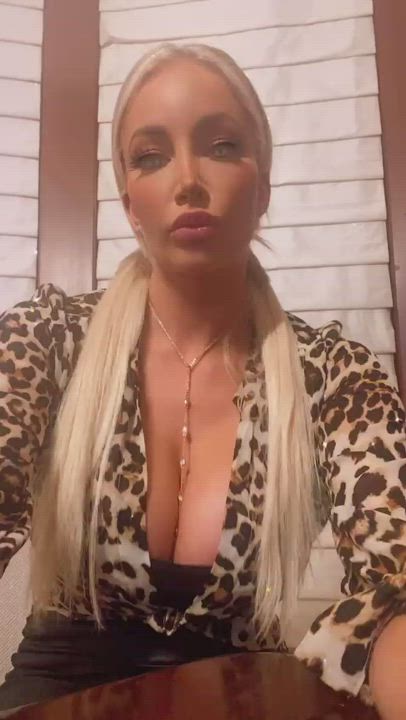 Nicolette | Scrolller