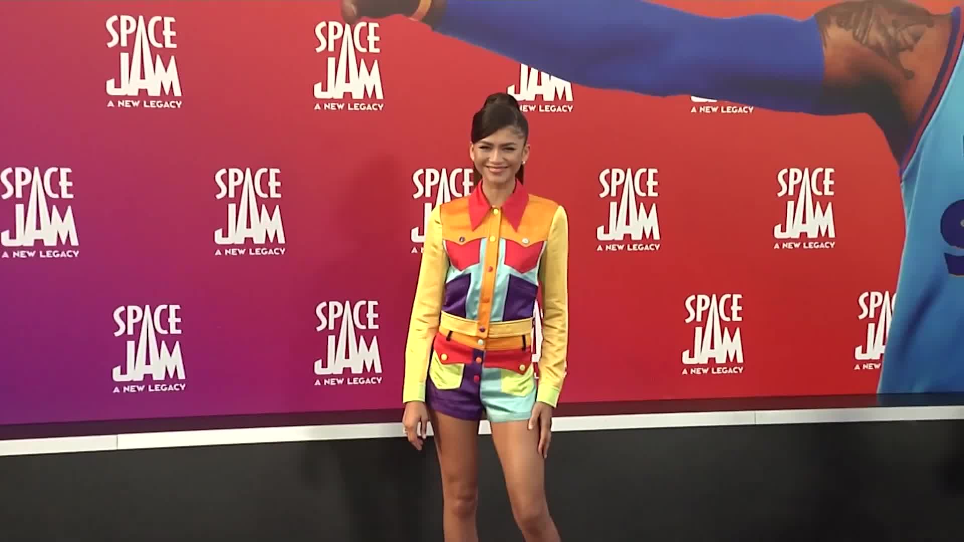 Leggy at Space Jam premiere | Scrolller