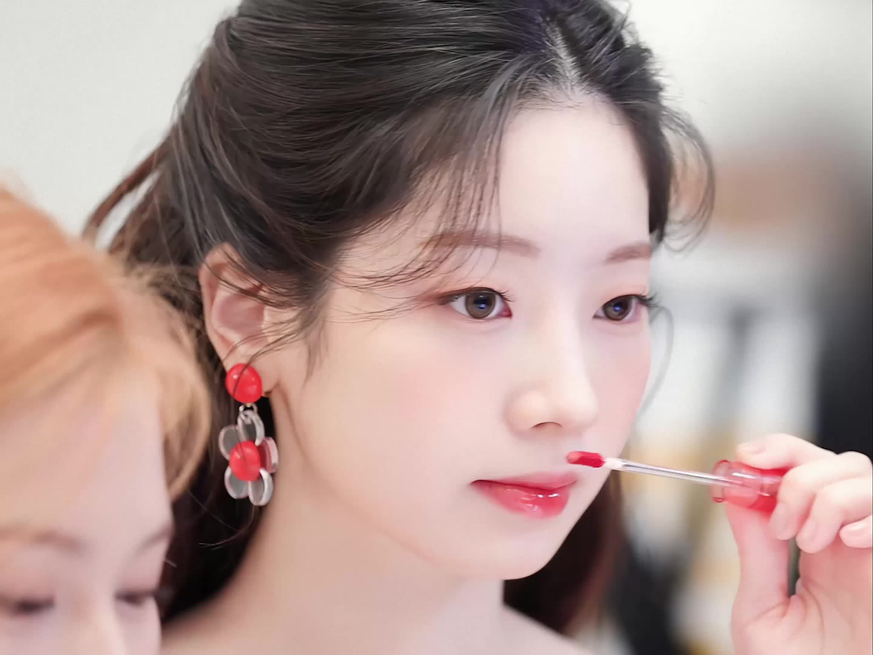 210524 - Dahyun 's quality control | Scrolller