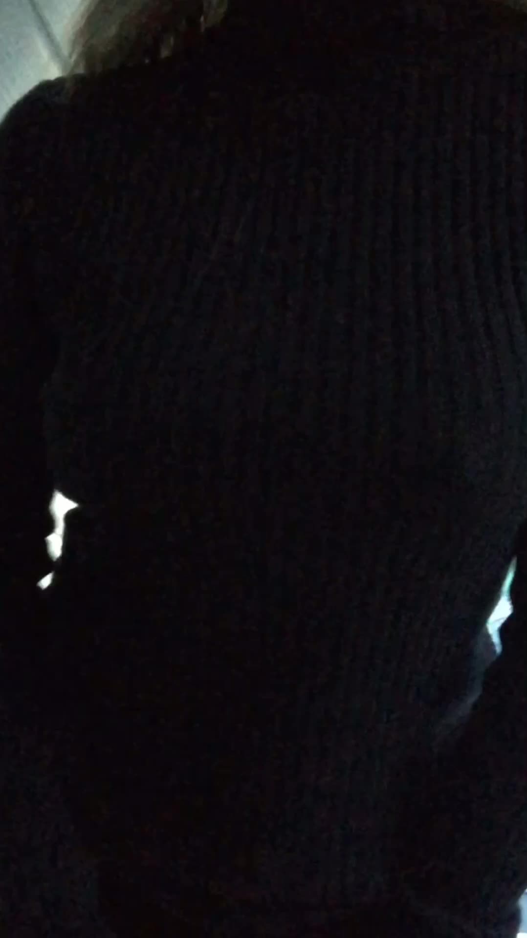 Tittydrop Nr. 2 | Scrolller