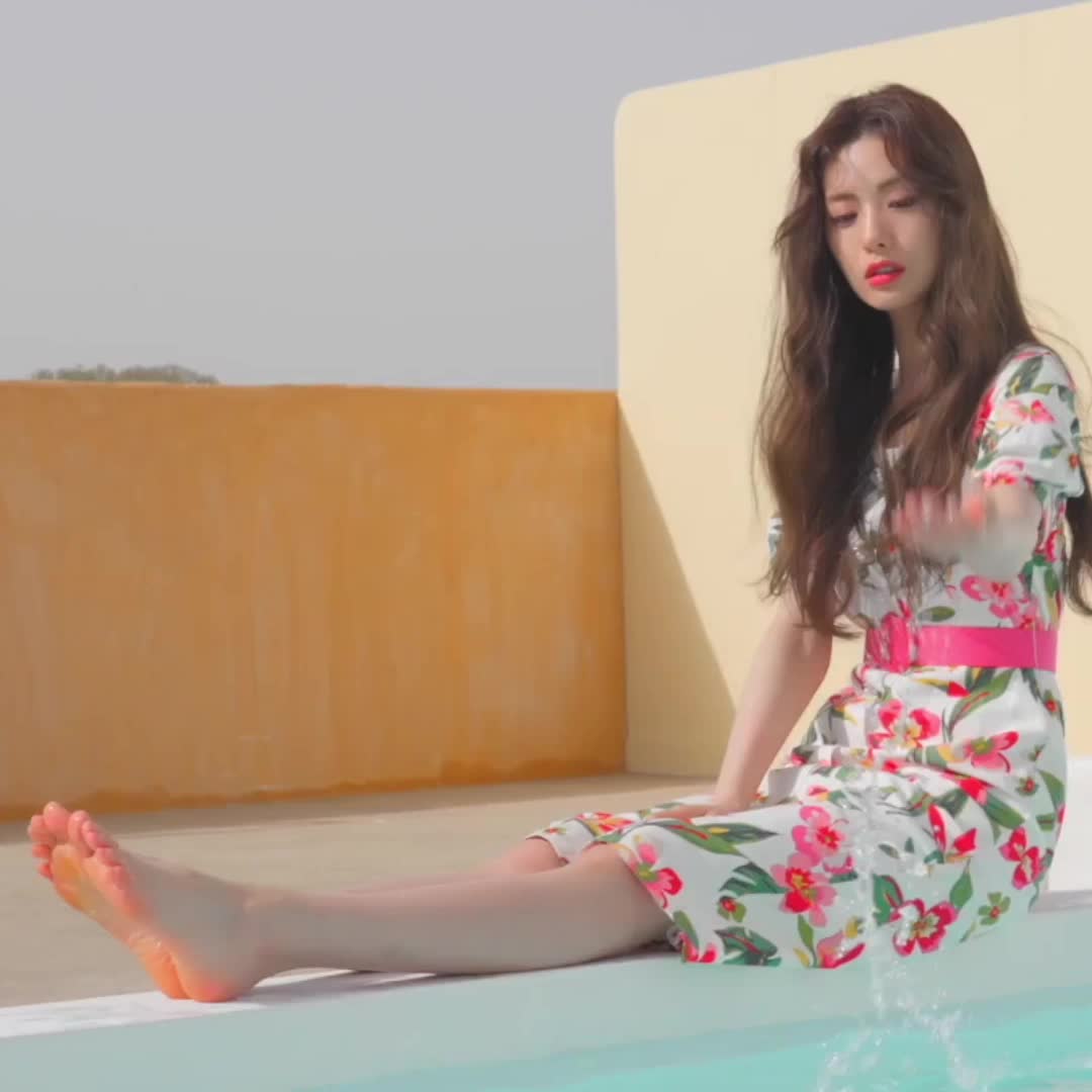 Orange Caramel - Nana | Scrolller