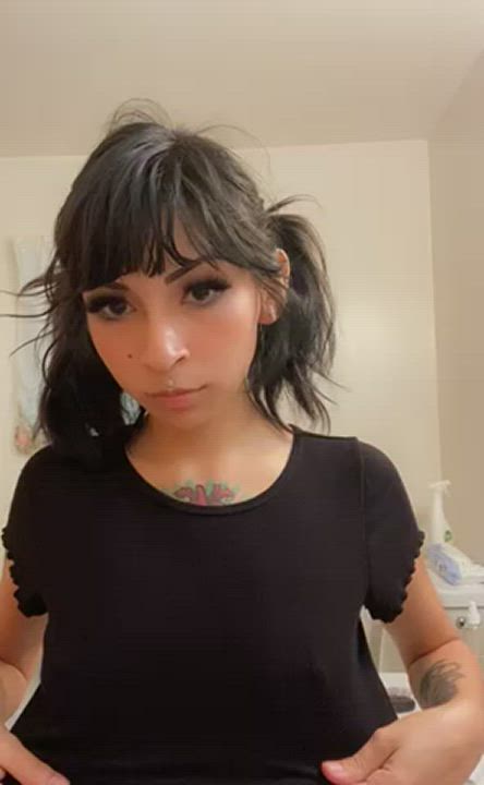 Hope you enjoy my first [drop] ☺️ | Scrolller