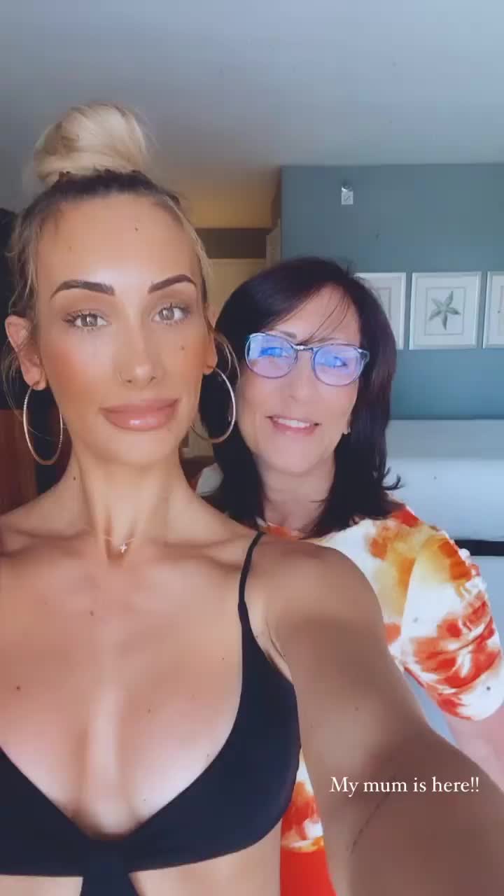 Carmella | Scrolller