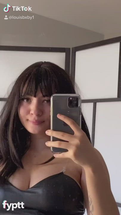 She's a cutie! | Scrolller