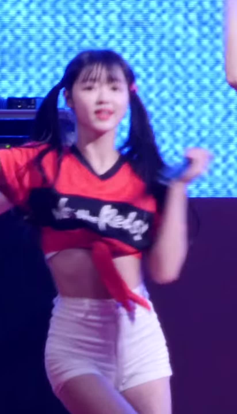 Oh My Girl - Yooa | Scrolller