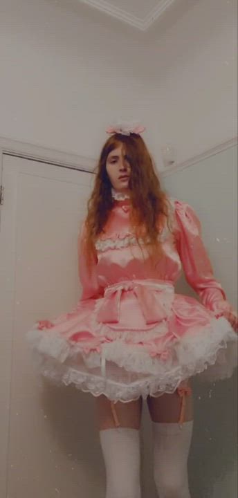 Anyone else love frilly sissies? | Scrolller