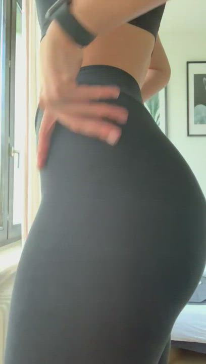 I Can cover your face with it hihi | Scrolller