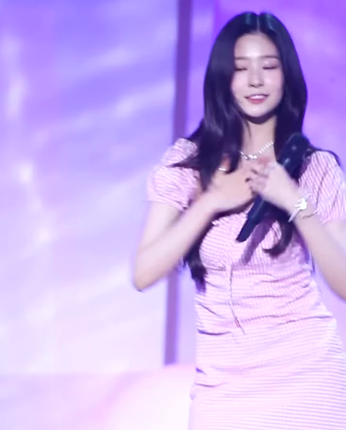 Ex IZ*ONE - Minju | Scrolller