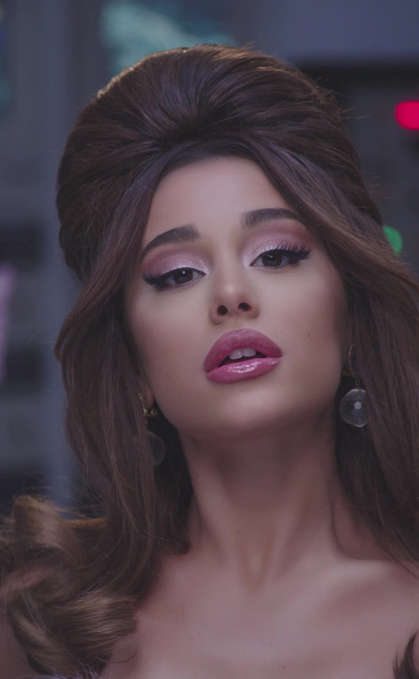 34+35 UHD | Scrolller