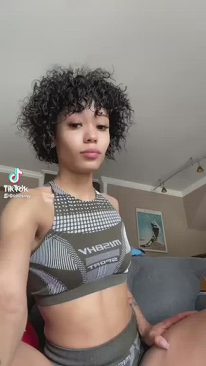 Slim thick | Scrolller