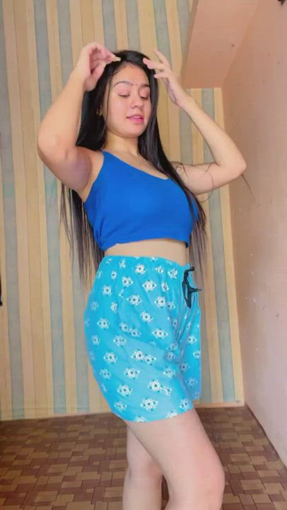 Big indian ass twerk 💦💦💦 | Scrolller