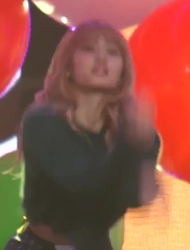 Momo's best move | Scrolller