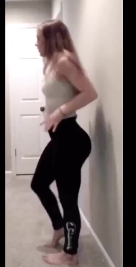 Haylees phat ass - FAP edit (Part 2) | Scrolller