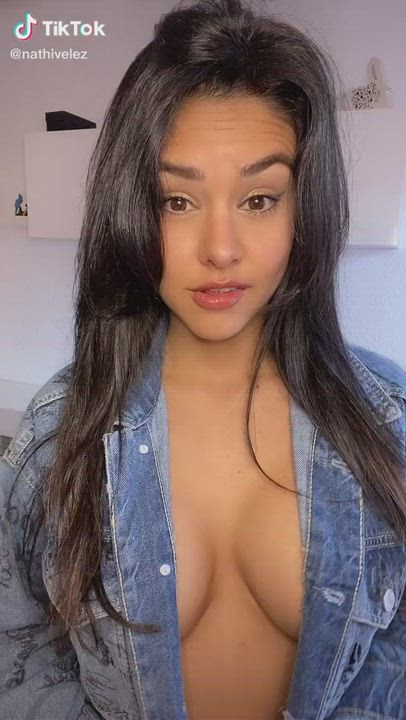 Hot latina | Scrolller