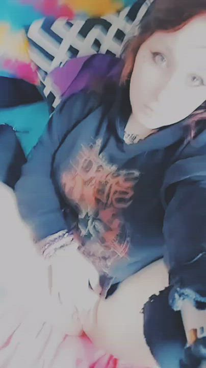 Wanna hang out?💌 | Scrolller