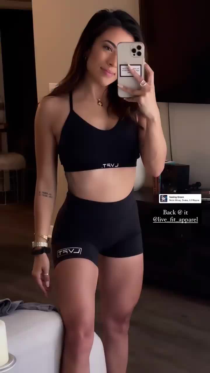 Fernanda Hernandez | Scrolller