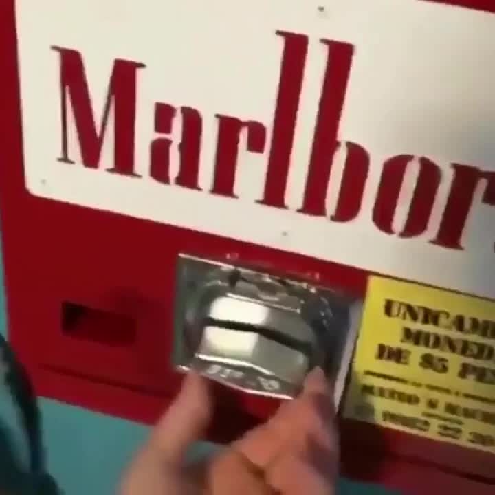 Loosie cigarette dispenser | Scrolller