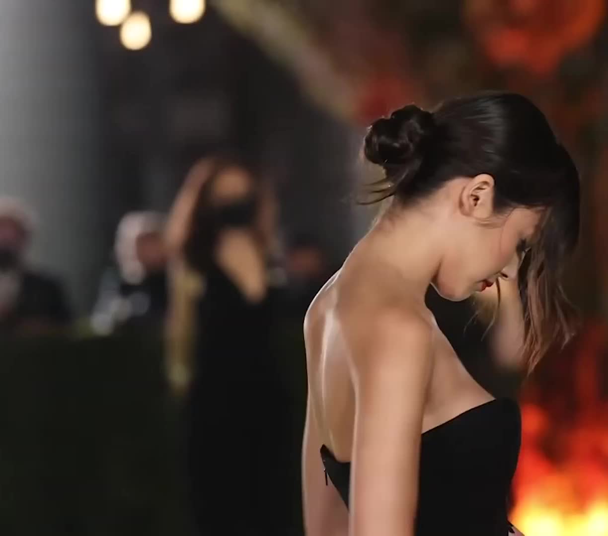 Olivia Rodrigo [MIC] | Scrolller