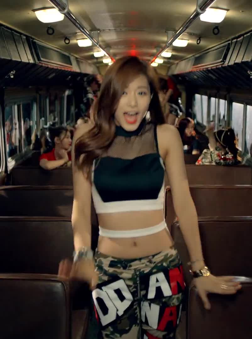 Like OOH-AHH Tzuyu | Scrolller