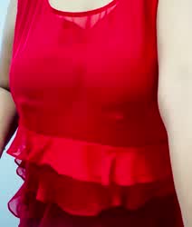 Do you like me in red? | Scrolller