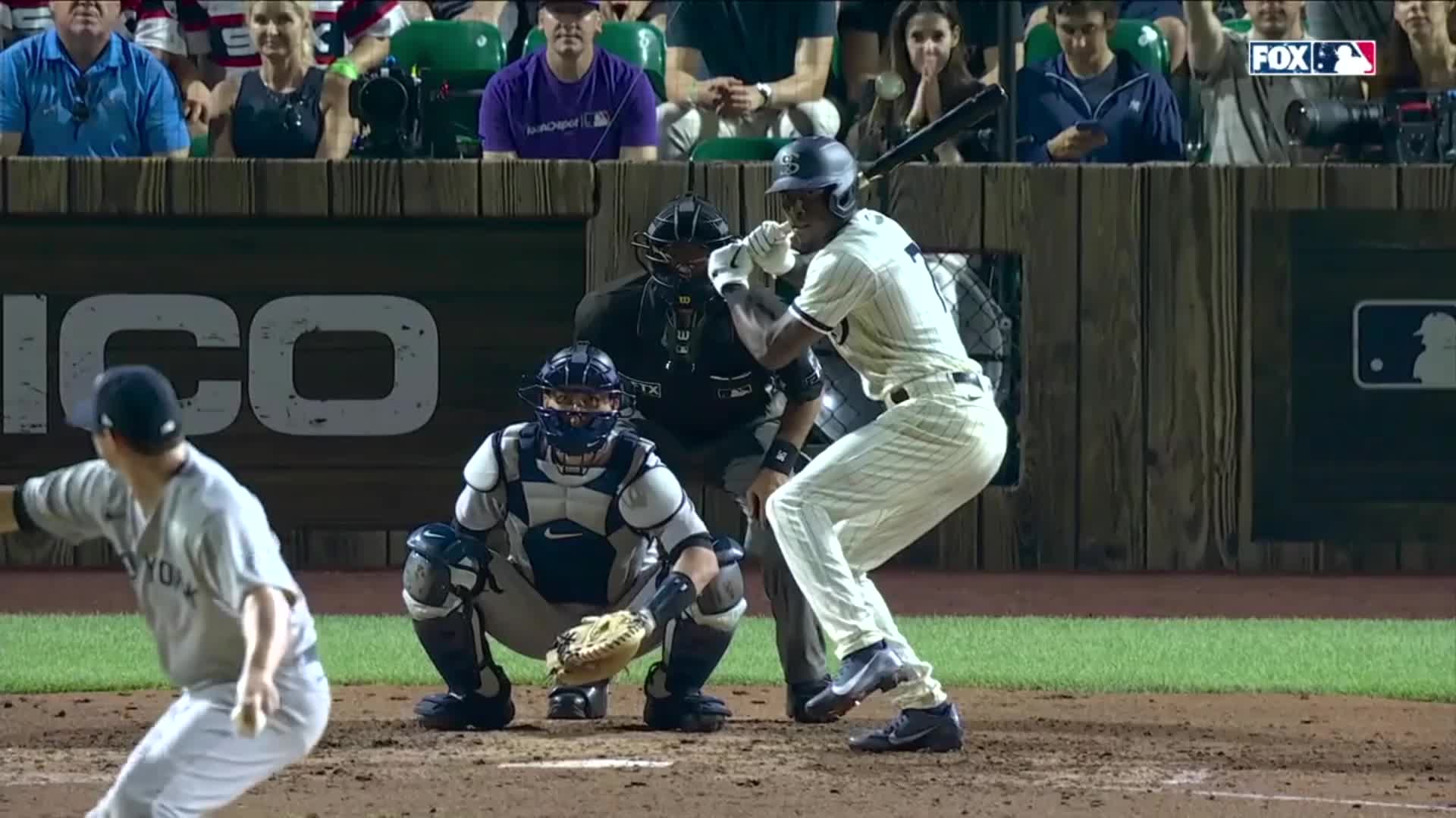 Tim Anderson bat drop and walk-off reaction. | Scrolller