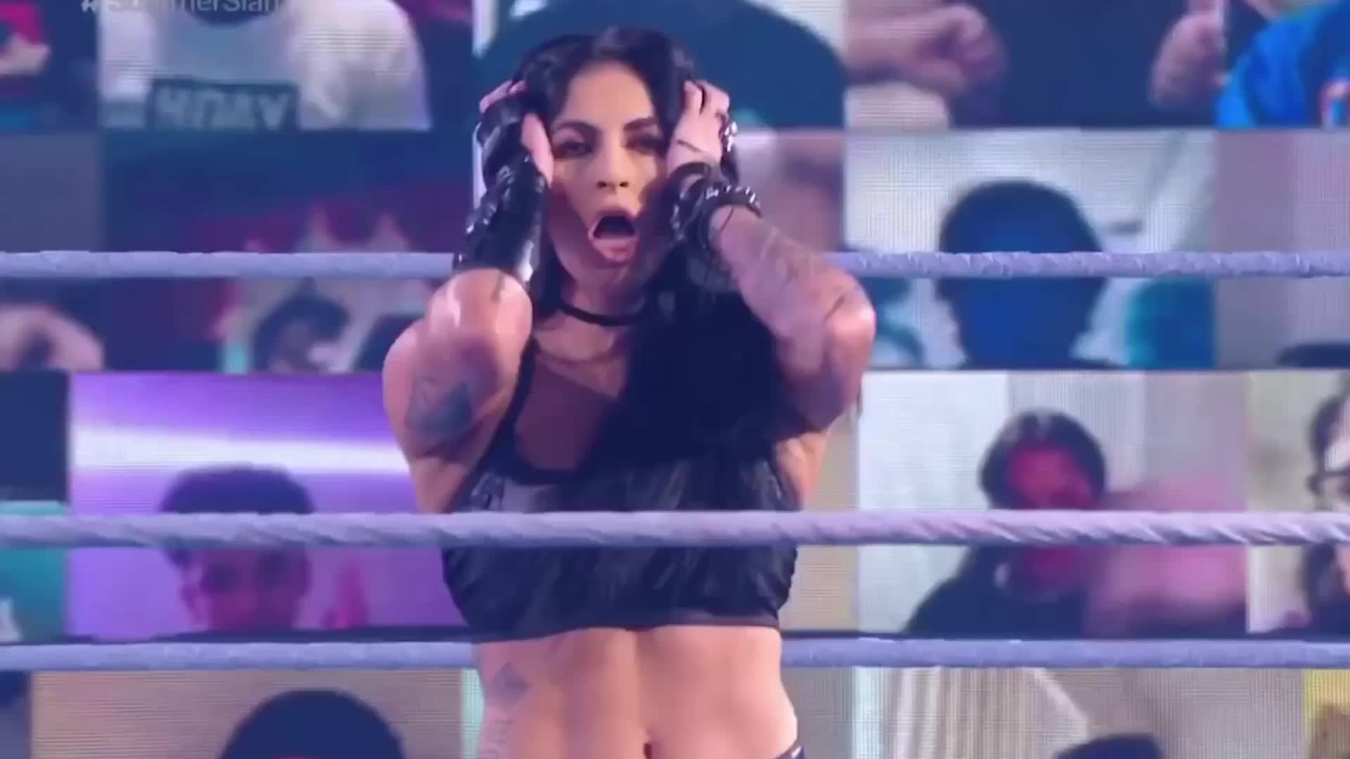 Sonya Deville | Scrolller