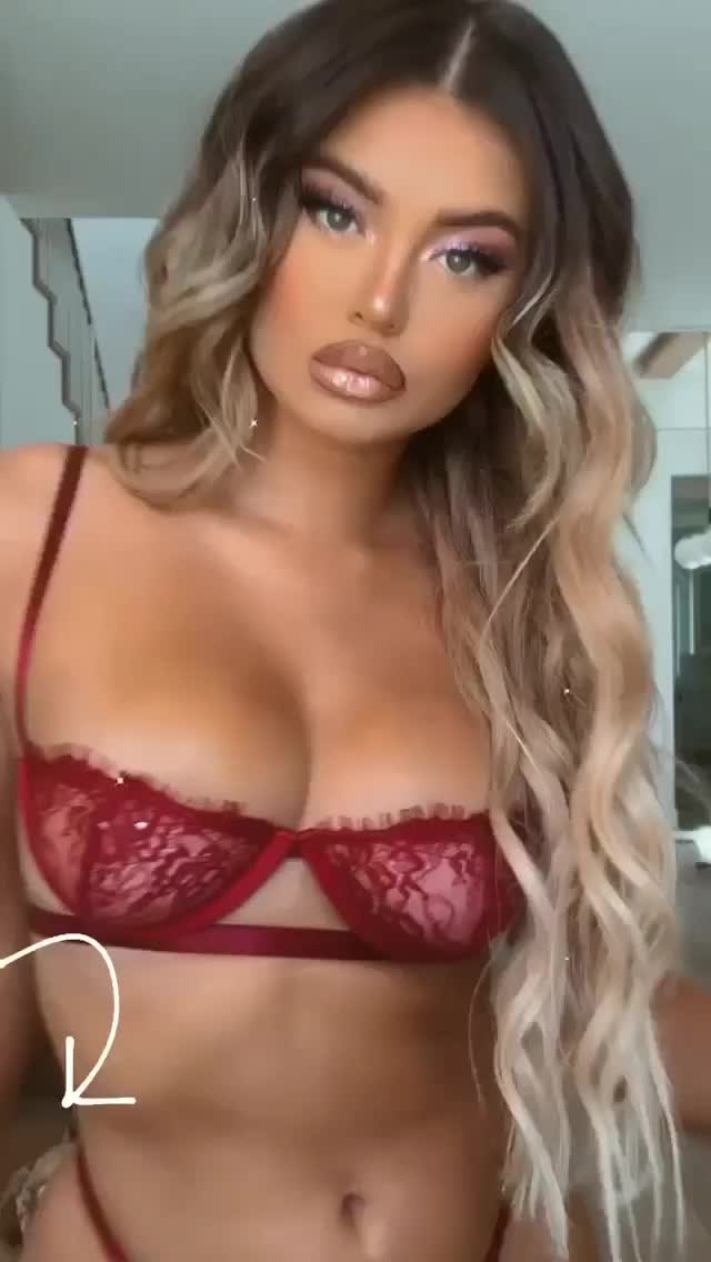 Gorgeous Sofia | Scrolller