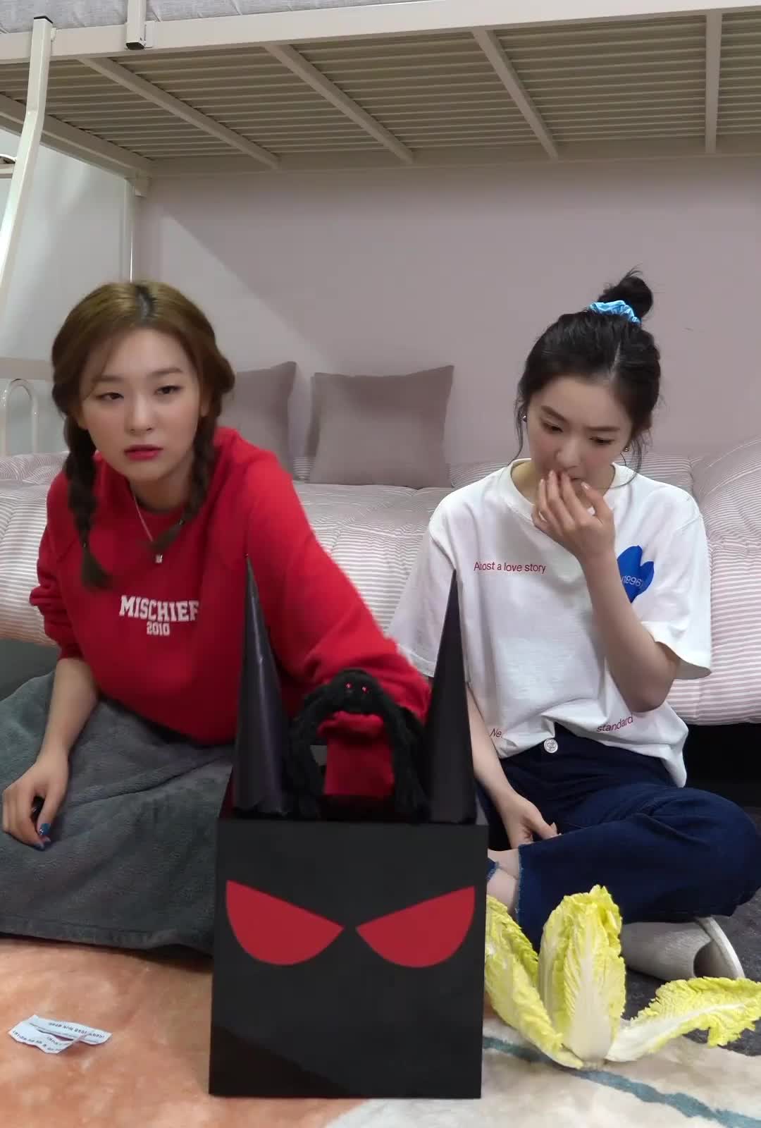 Jumpscare! | Scrolller