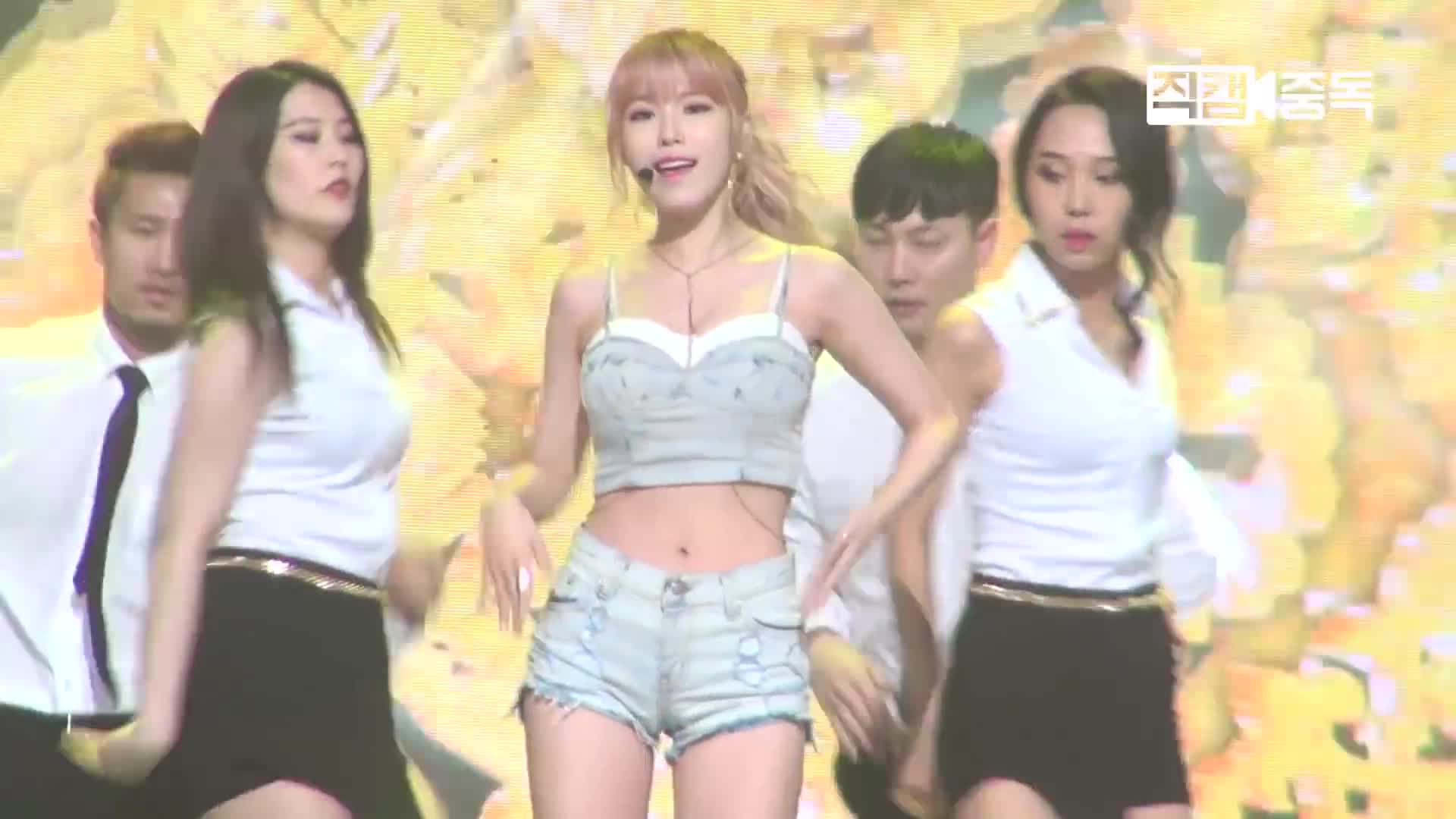 The most stunning body | Scrolller