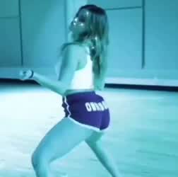 Addison Rae | Scrolller