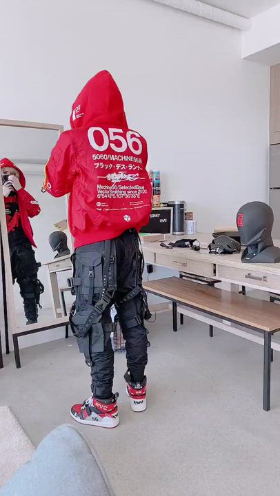 Looking cool | Scrolller