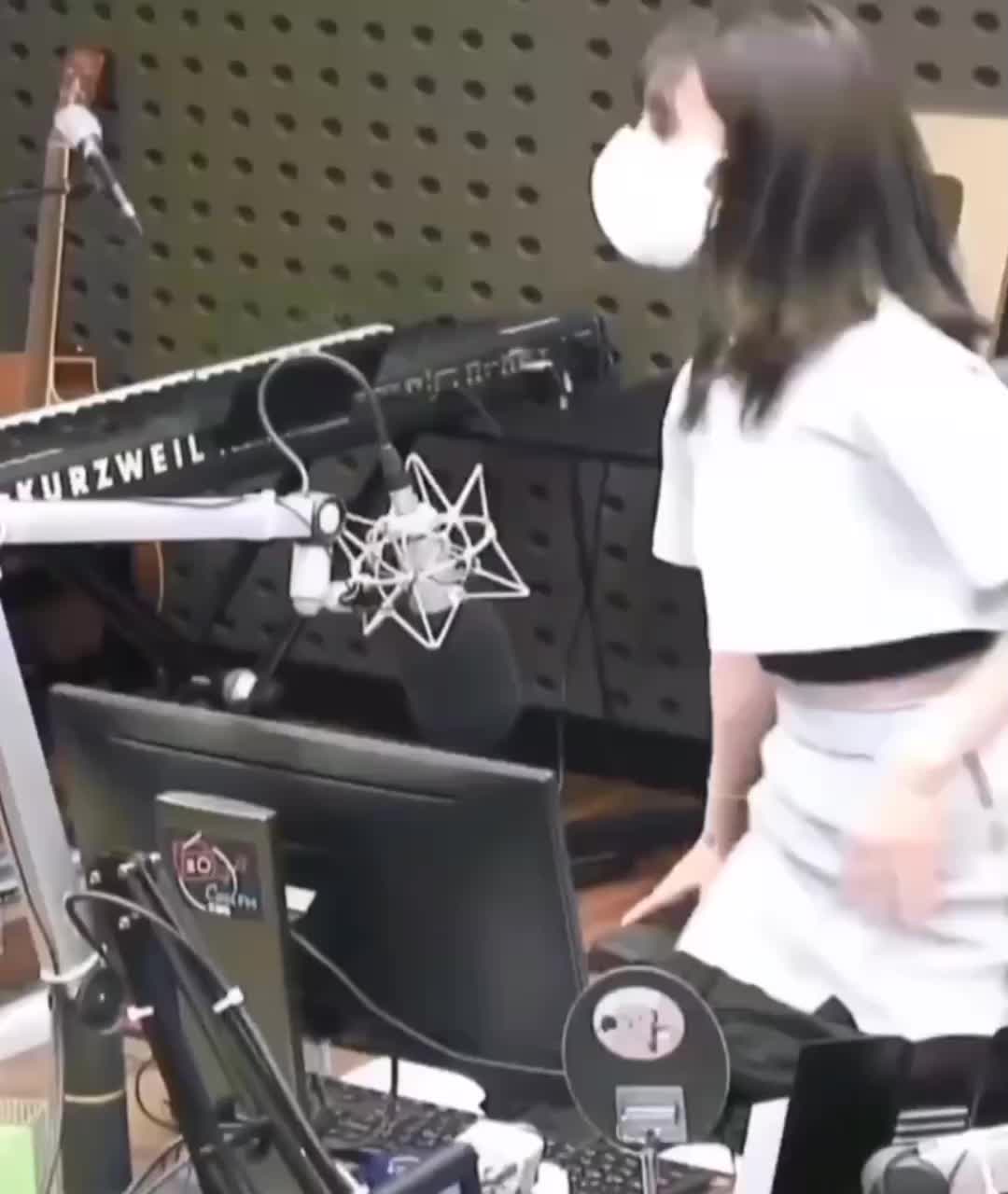 Apink Eunji's Wide Hip | Scrolller