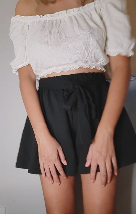 Does this white top hide my Asian boobies well? [OC] | Scrolller