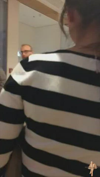 Fun At The Mall | Scrolller