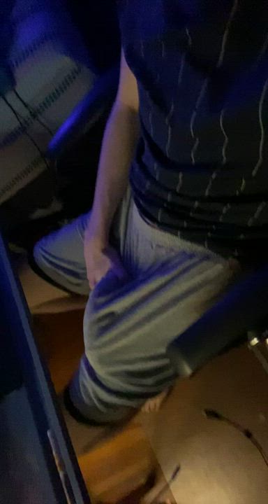 Do these shorts make my dick look good? 😉 | Scrolller