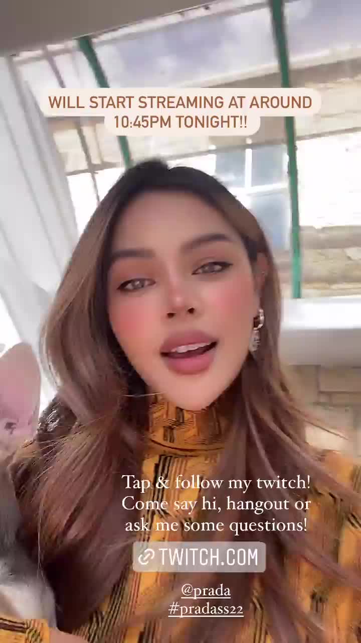 Hangout with Lily | Scrolller