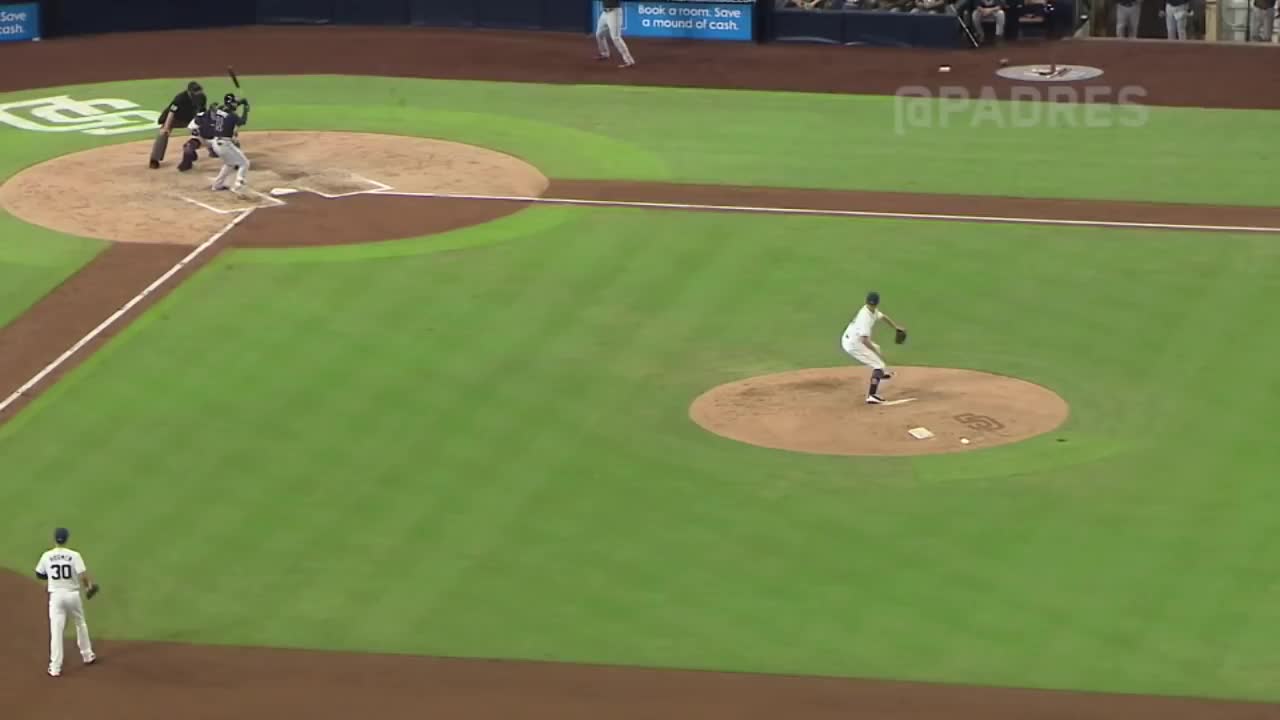 HMC while I catch this foul ball | Scrolller